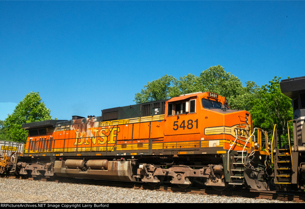 BNSF 5481